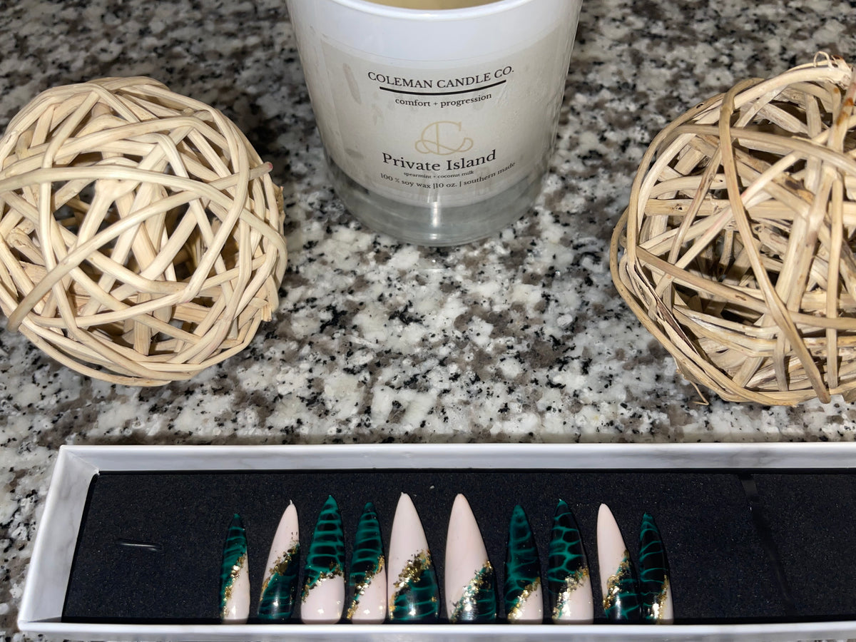 Libra – Zee Reneé