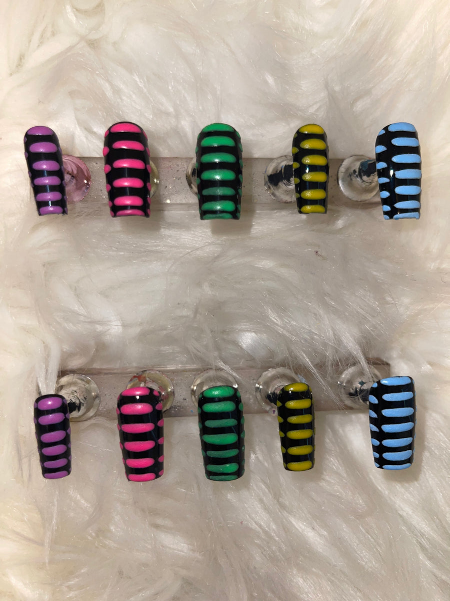 Neon Lights – Zee Reneé